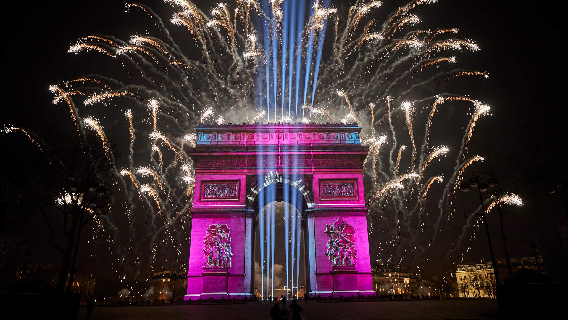 Fireworks Paris – Bing Wallpaper Download